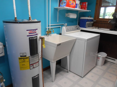 Mustee 17W Wall Mount Utilatub Laundry Tub
